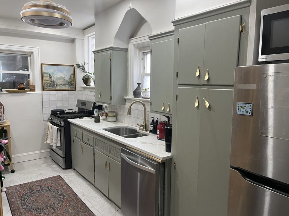 Refacing the Cabinets In a 1932 Kitchen With Danielle Levi | Front + Center